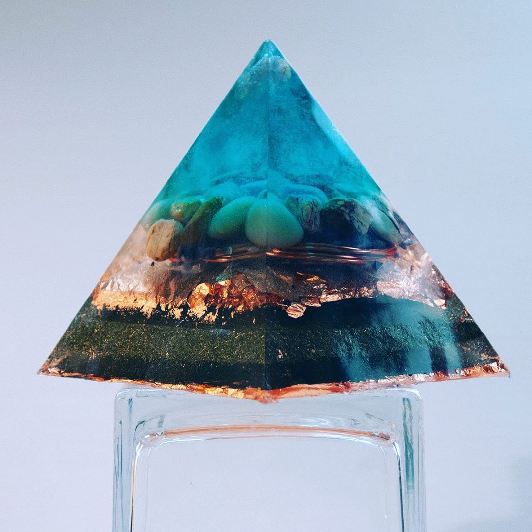 grand_organite_pyramid – Elaine Lombardo Fine Artist